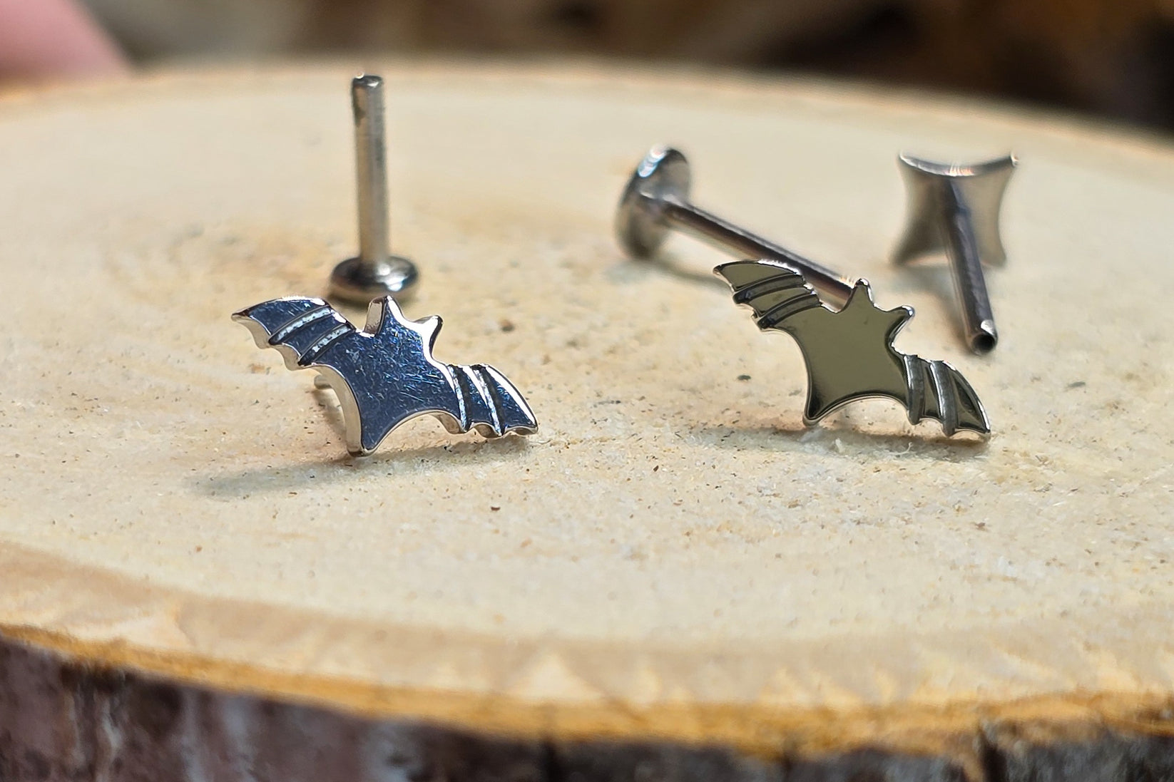 Titanium Bat Threadless Earring – Lux Punk
